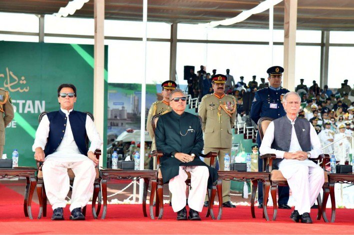 23rd March: Pakistan Day parade in pictures and videos